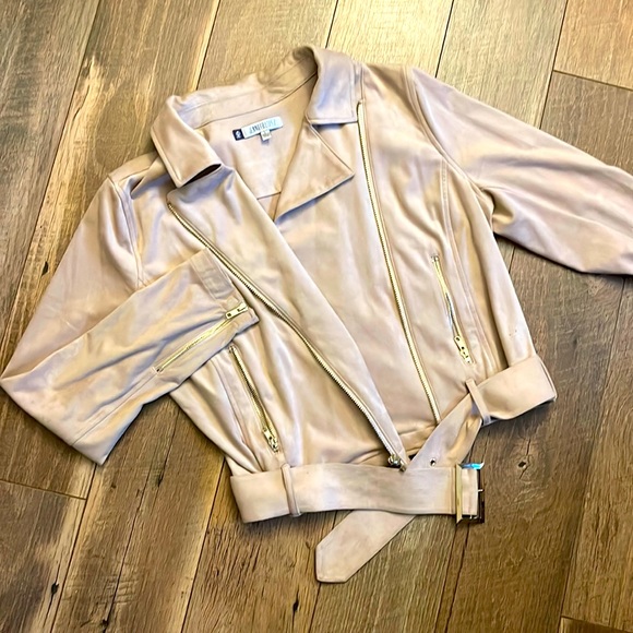 Jennifer Lopez | Jackets & Coats | Pink Velvet Jacket By Jennifer Lopez ...